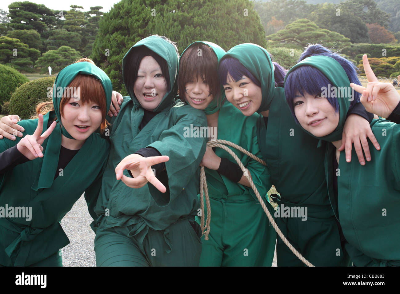 Young japanese female cosplayers ninja Stock Photo - Alamy