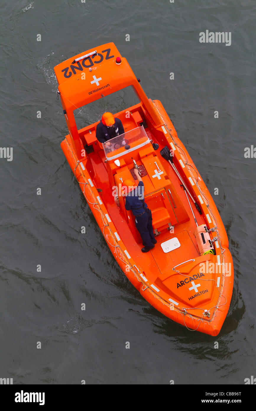 Rescue craft hi-res stock photography and images - Alamy