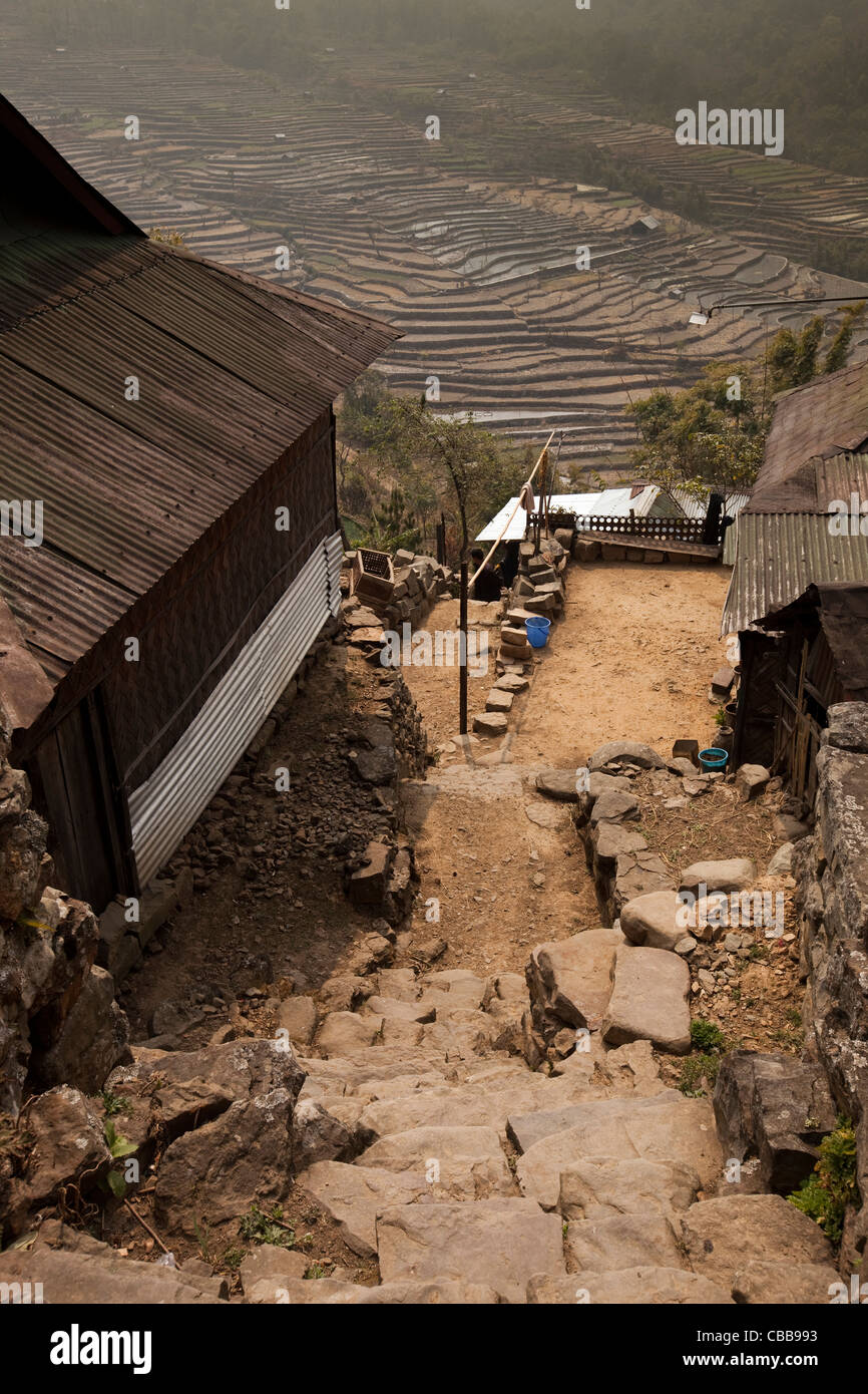 Narrow lane between houses hi-res stock photography and images - Alamy