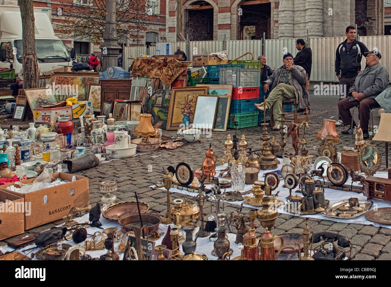 Scene from a Brussels street market Stock Photo - Alamy