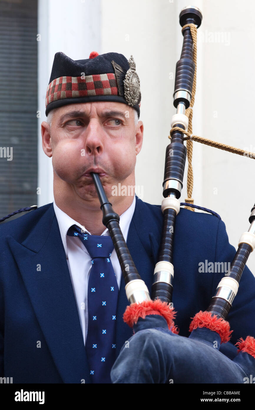 The bagpiper hi-res stock photography and images - Alamy