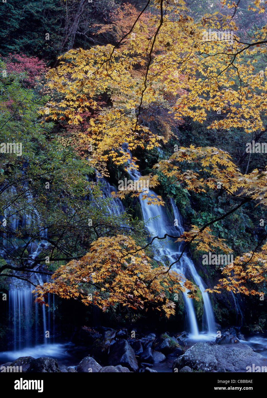 Doryu Waterfall and Kawamata Higashizawa Valley, Hokuto, Yamanashi ...