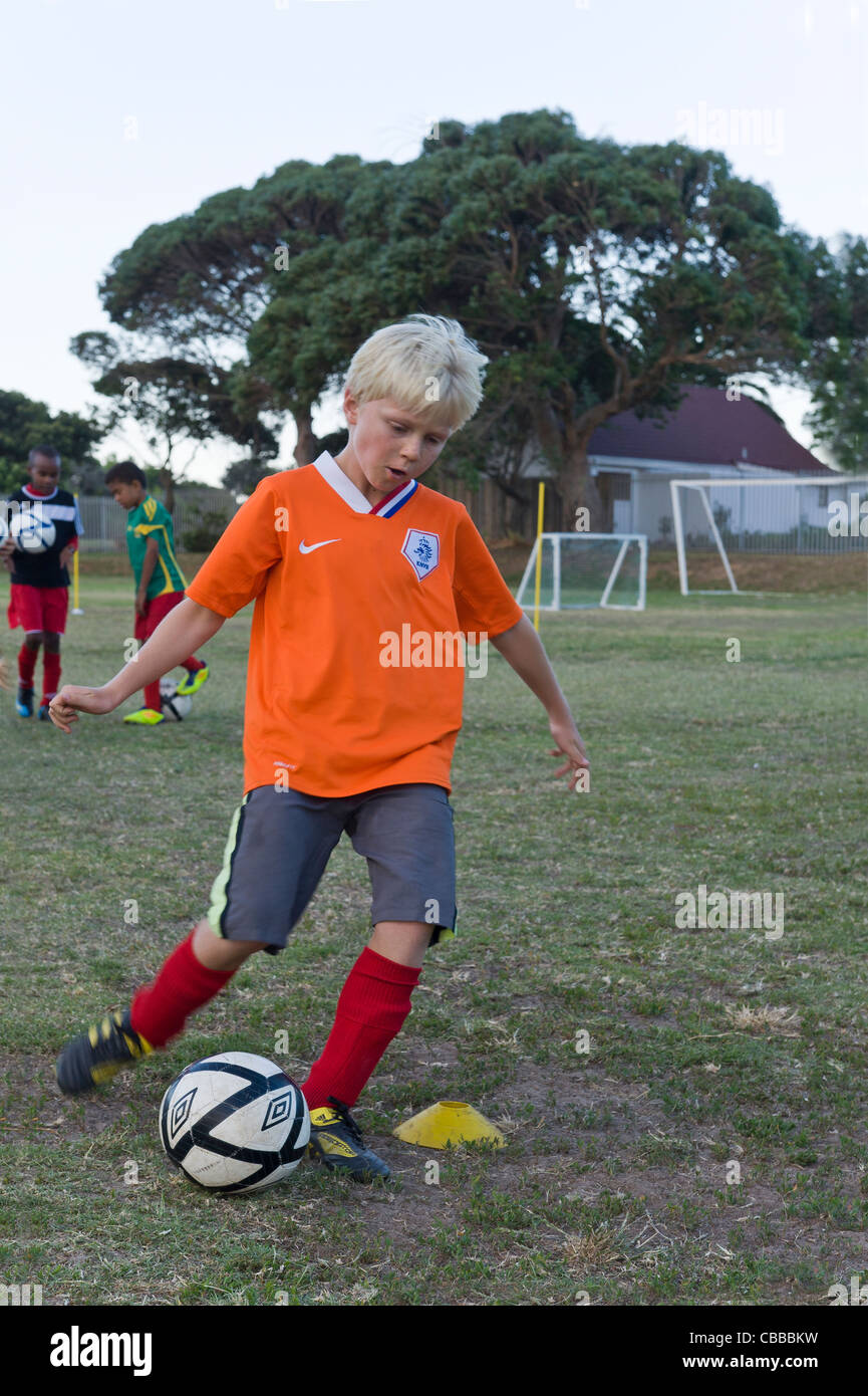 Football shooting goal hi-res stock photography and images - Alamy