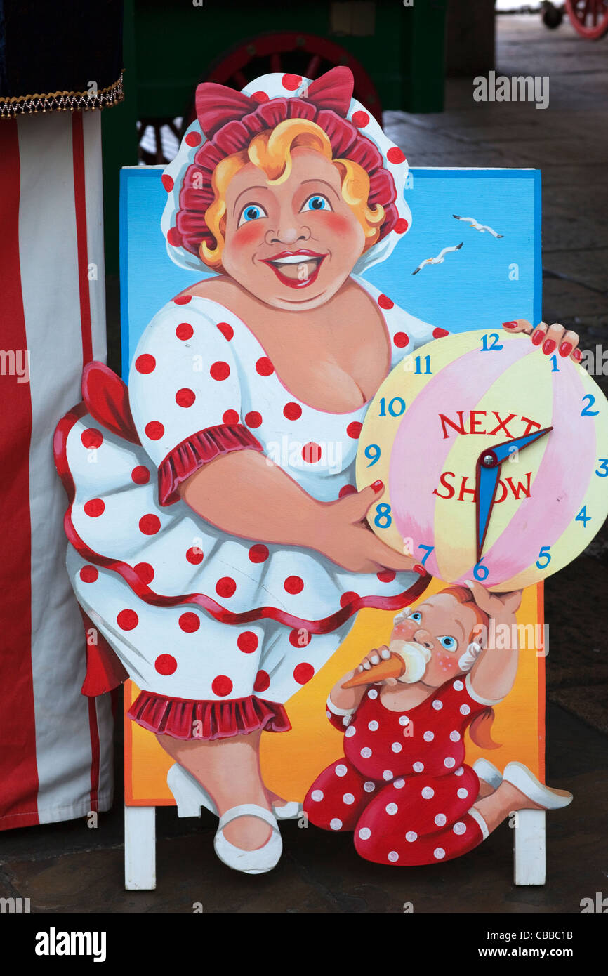 England, Vintage Show Time Starting Board Stock Photo - Alamy