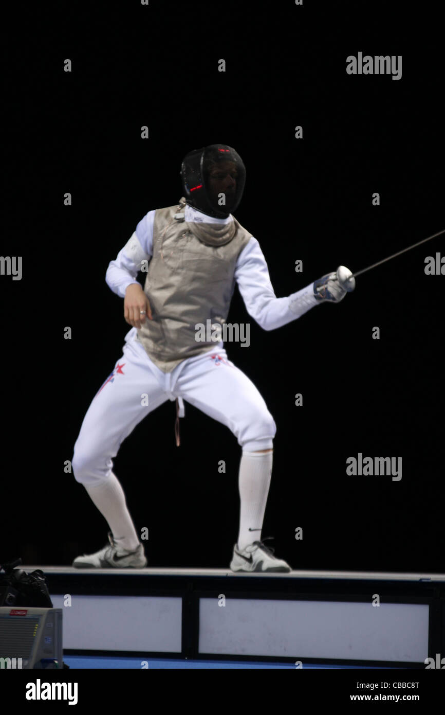 Race Imboden USA (left) v Gerek Meinhardt USA (right) fencing (Excel ...