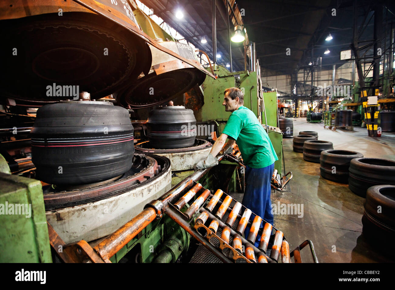 Rubber Tyre Production High Resolution Stock Photography and Images - Alamy