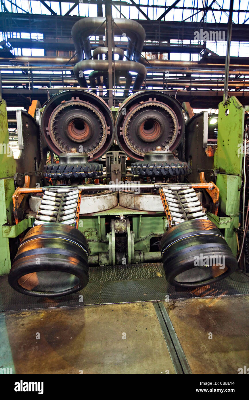 Vulcanizer press rubber hi-res stock photography and images - Alamy