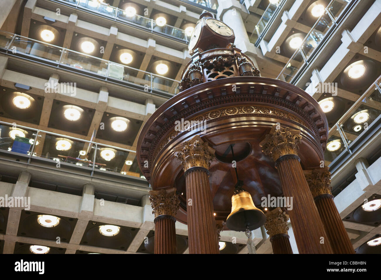 Lloyd's of london building lutine bell hi-res stock photography and ...