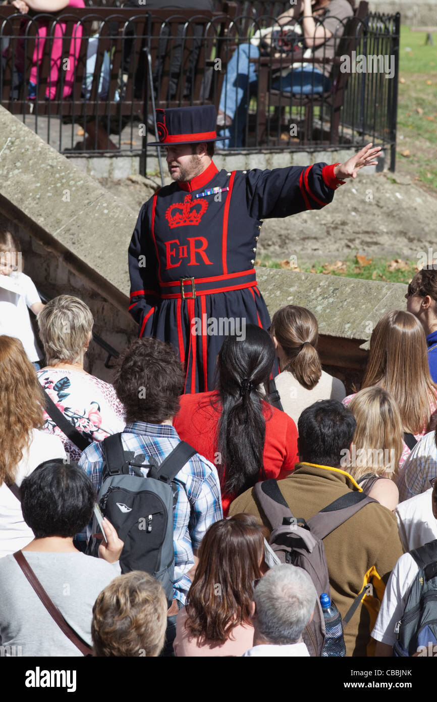 England, London, Tower of London, Beefeater and Tour Group Stock Photo ...