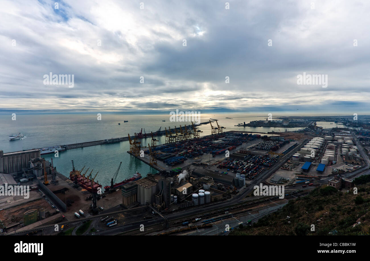 Barcelona container terminal hi-res stock photography and images - Alamy