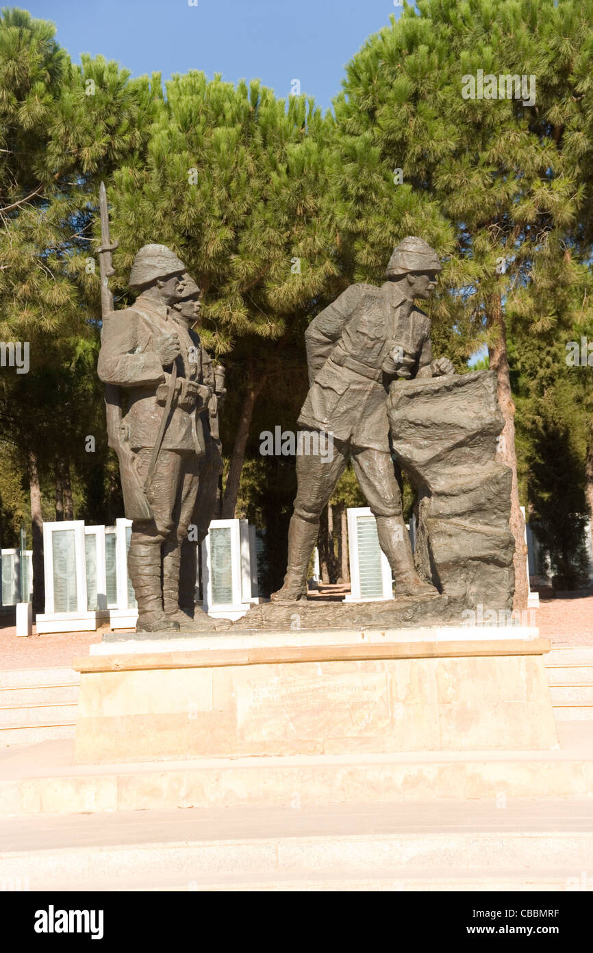 Canakkale Turkish Martyr's Memorial and Kemal Ataturk statue ...