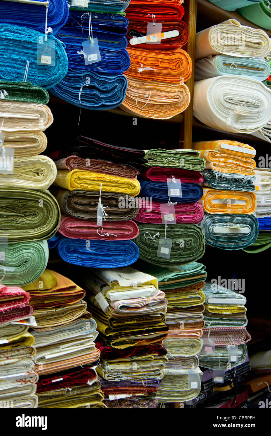 Colourful fabrics hi-res stock photography and images - Alamy