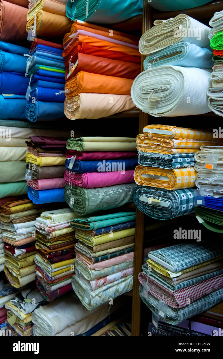 Colourful fabrics hi-res stock photography and images - Alamy