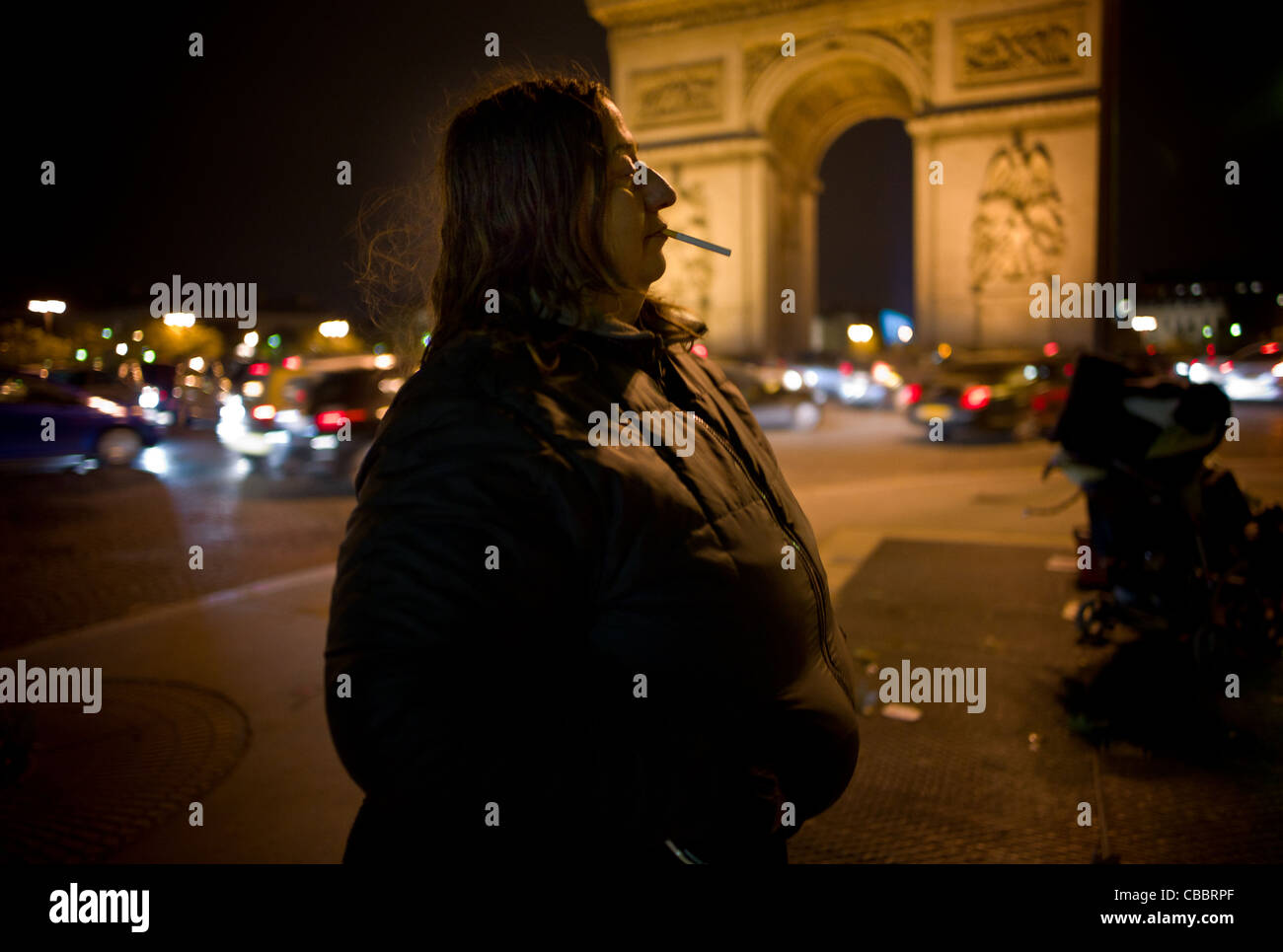 Homeless bird hi-res stock photography and images - Alamy