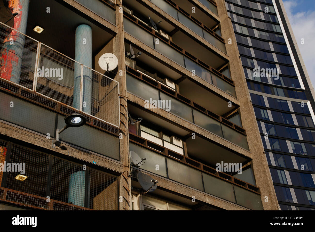 Housing estate near Elephant and Castle. London, England, UK Stock ...