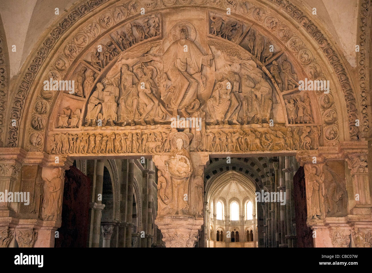 Elk196-1515 France, Burgundy, Vezelay, Abbey church 12th c, tympanum ...