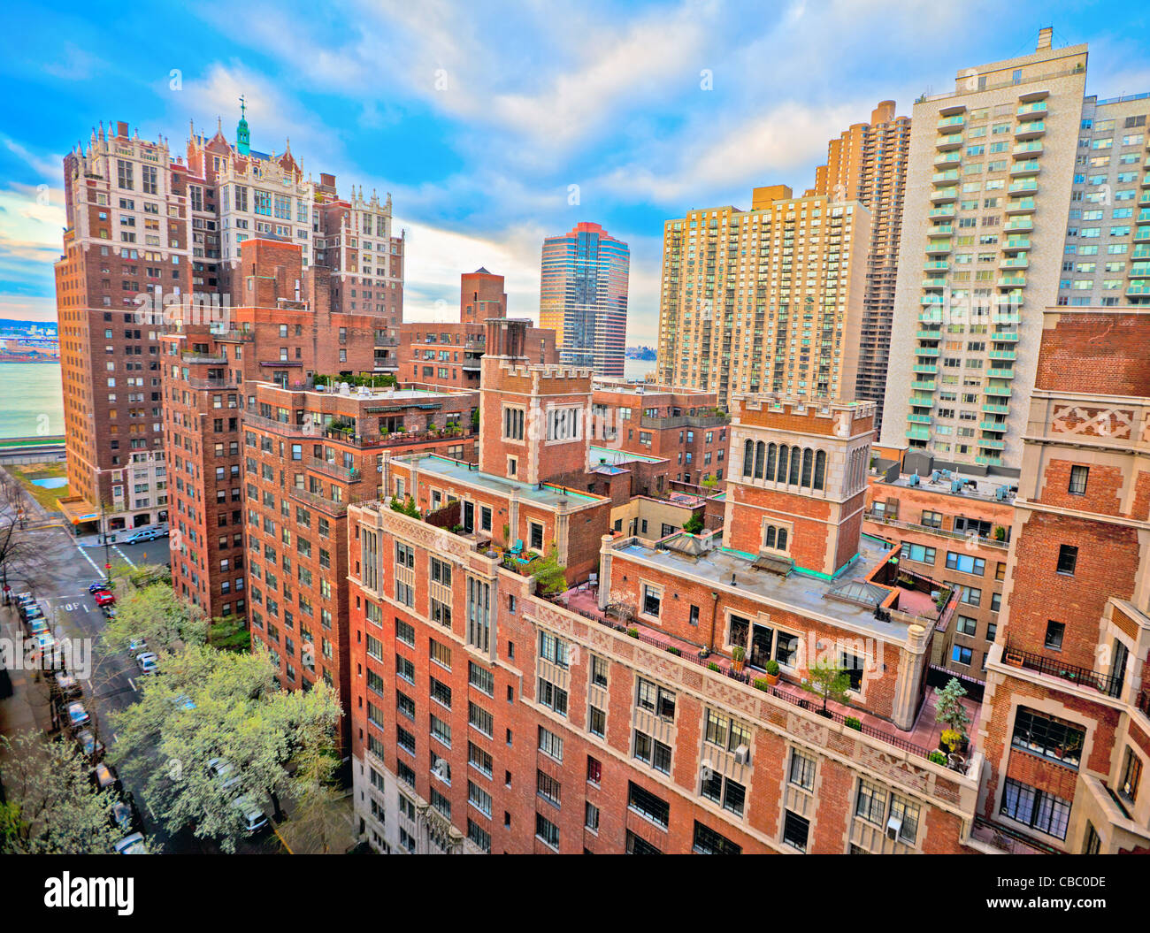 Traditional red brick apartments in Manhattan New York Stock Photo - Alamy