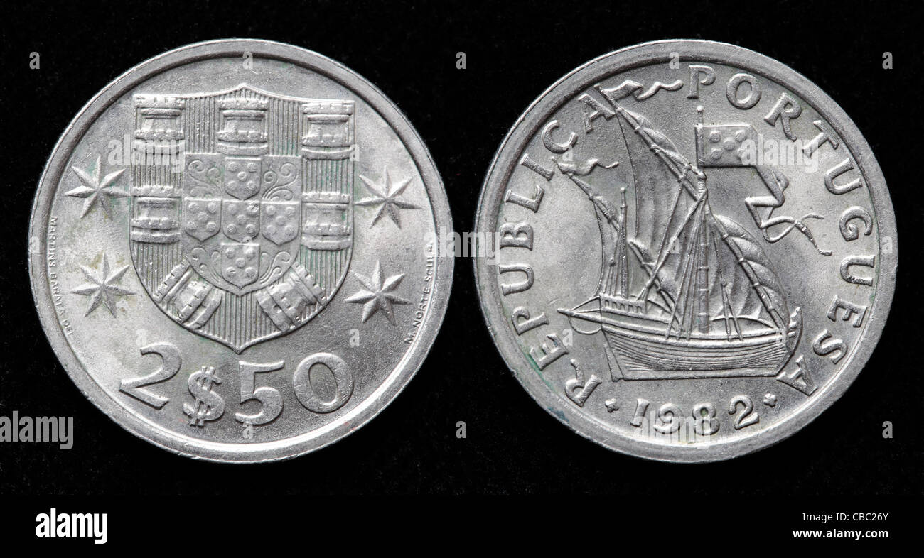 2,5 Escudos coin, Portugal, 1982 Stock Photo - Alamy