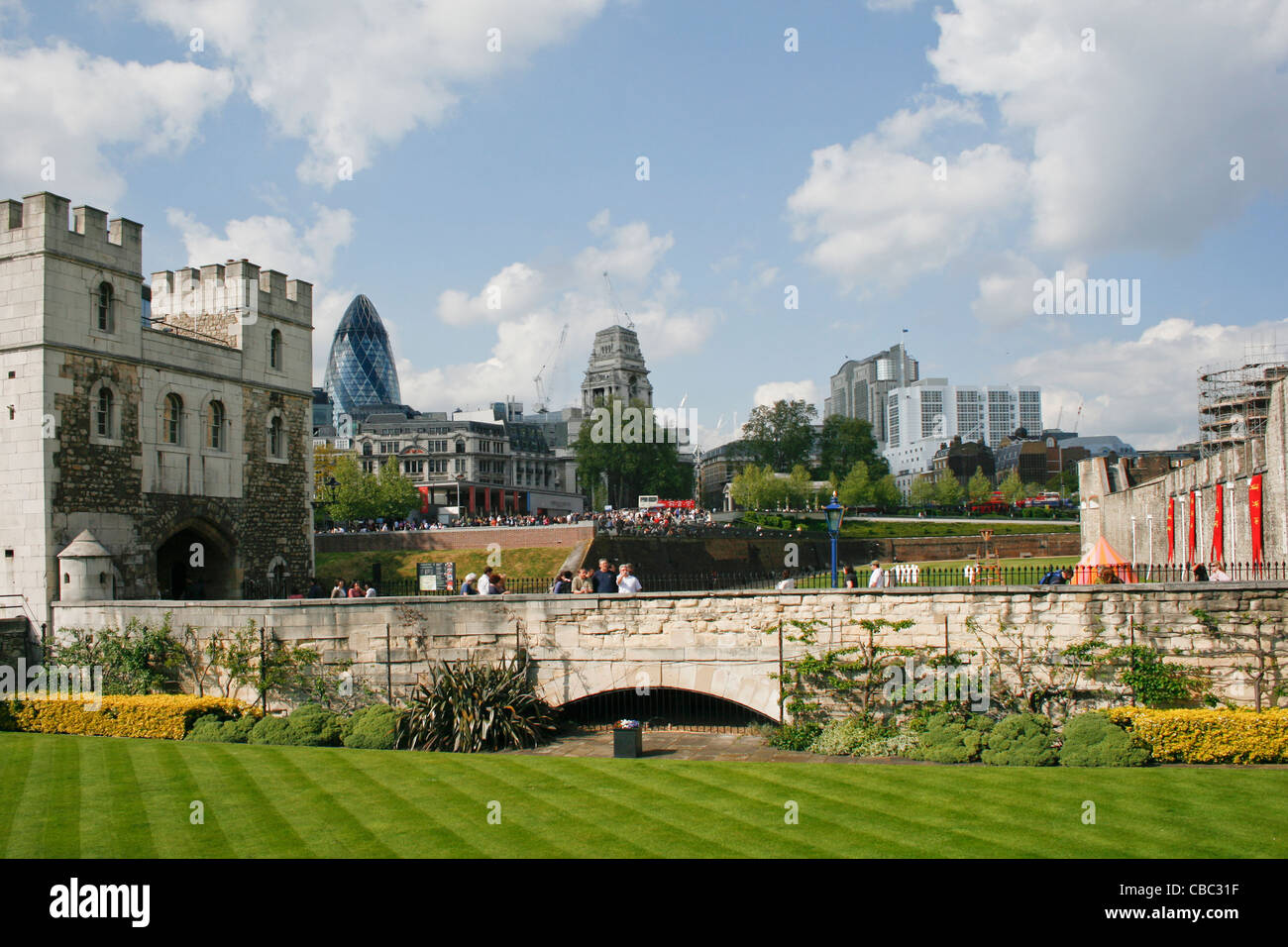 Tower Hill and Tower of London UK Stock Photo - Alamy