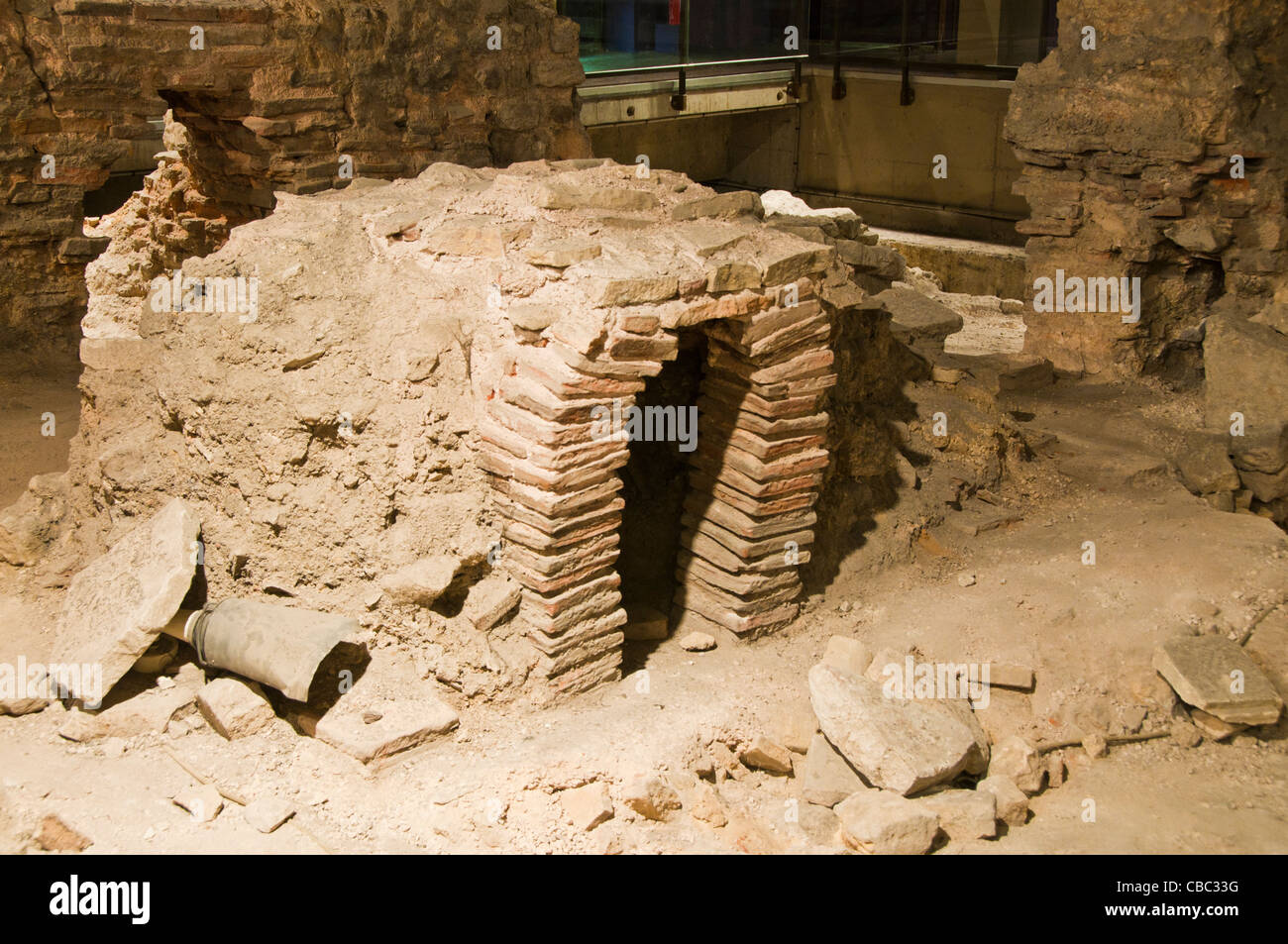 Underground crypt hi-res stock photography and images - Alamy