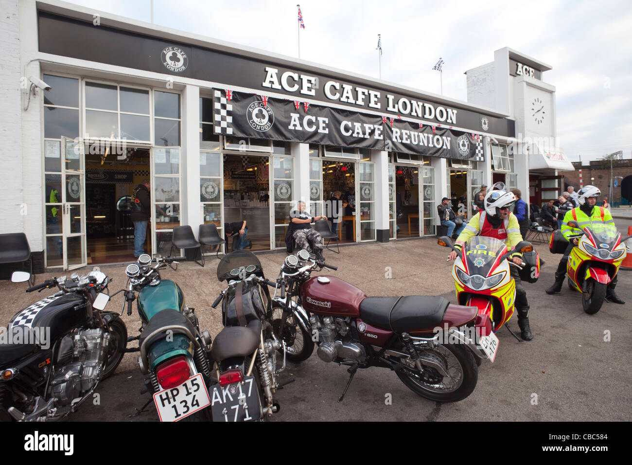 The ace cafe exterior hi-res stock photography and images - Alamy
