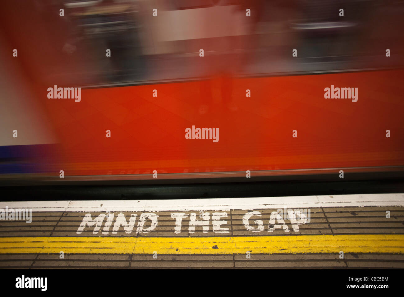 England, London, Underground Subway, "Mind the Gap" Platform Sign Stock ...