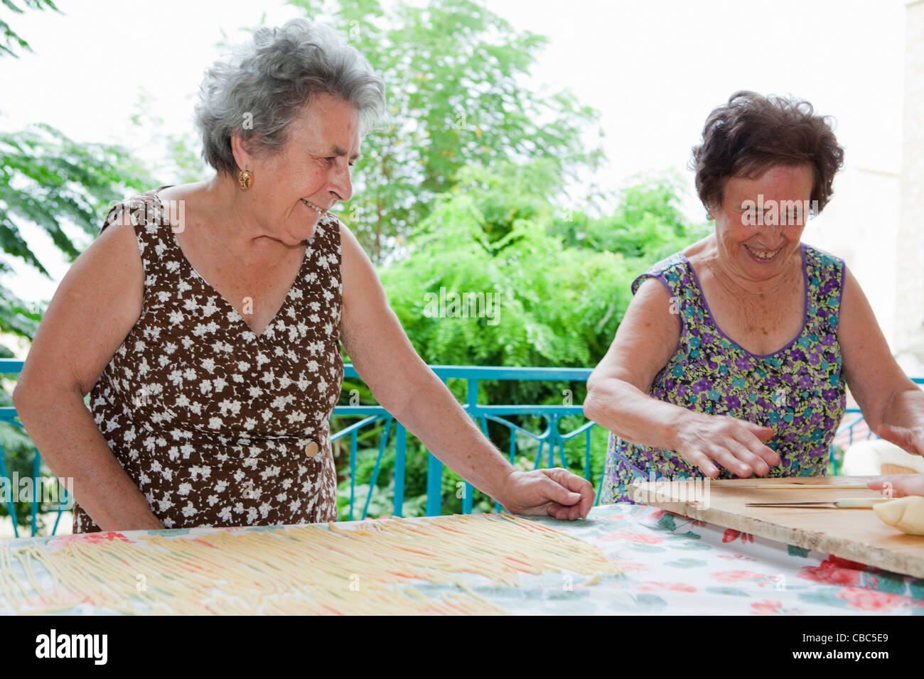 Sicily woman pasta hi-res stock photography and images - Alamy