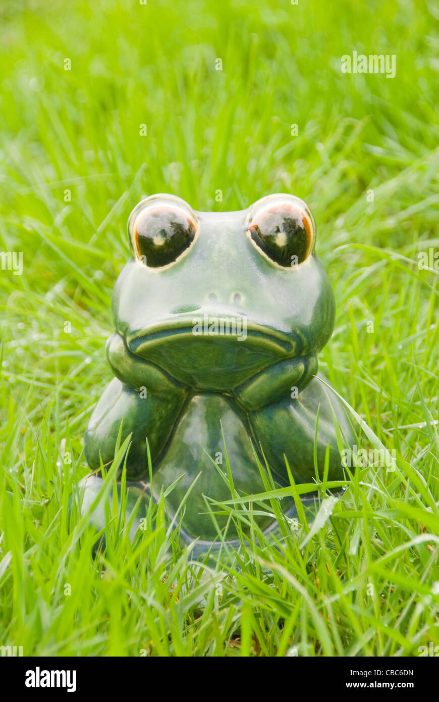 Frog figure hi-res stock photography and images - Alamy