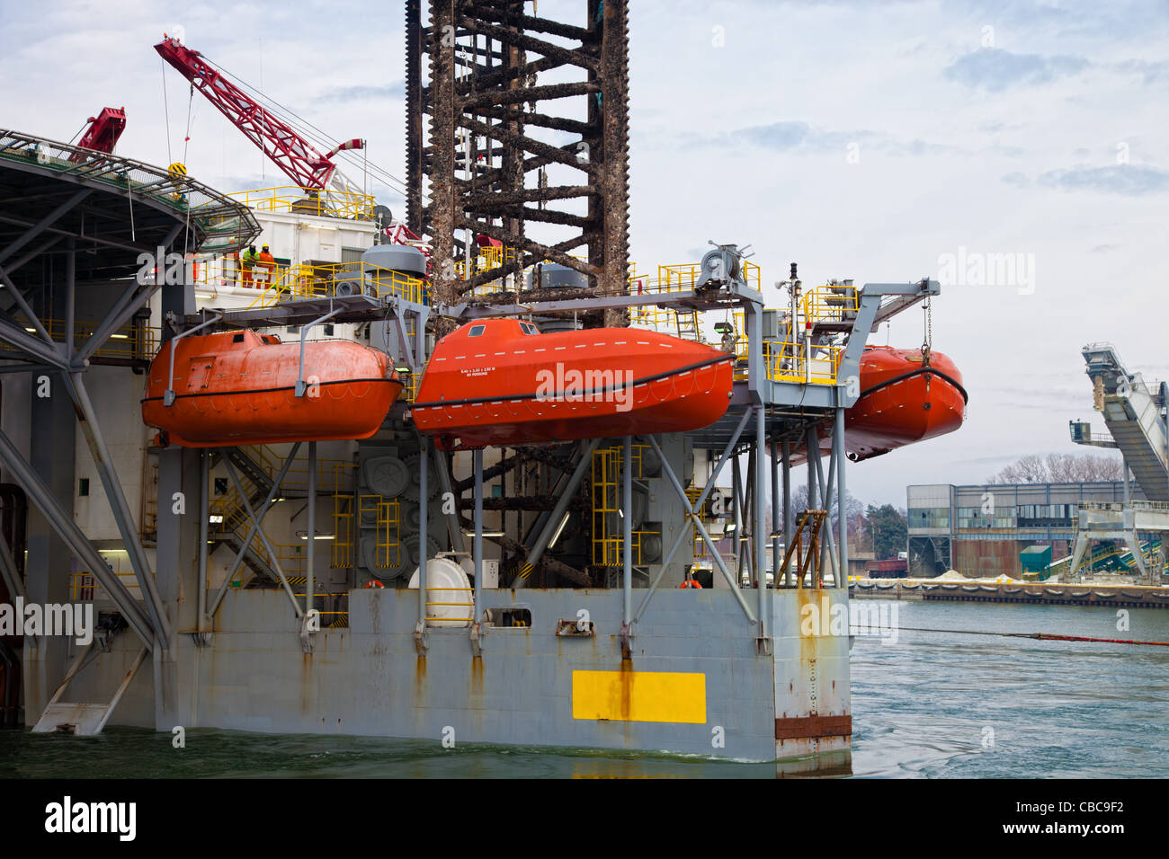 Emergency sail rig hi-res stock photography and images - Alamy