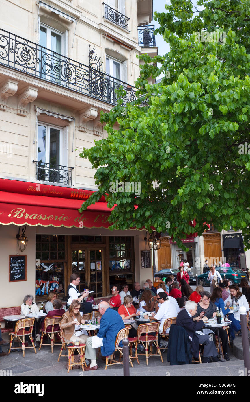 France, Paris, Outdoor Cafes Stock Photo - Alamy