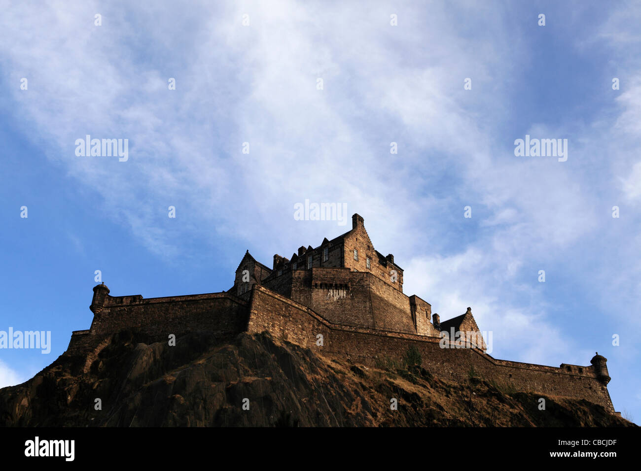 Walls edinburgh castle hi-res stock photography and images - Alamy