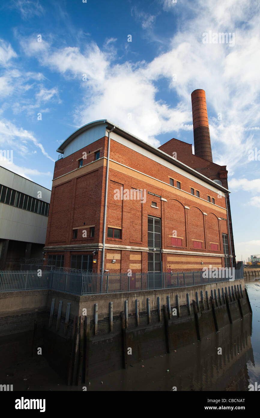 Old factory and slime filled canal West London Stock Photo - Alamy