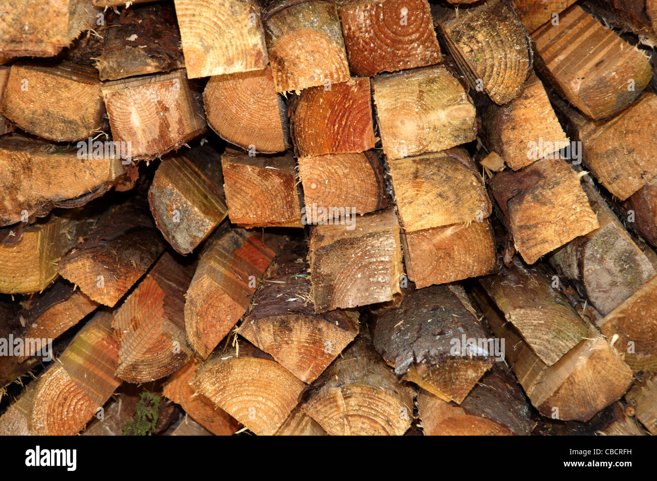 Pile of rough sawn timber Stock Photo - Alamy