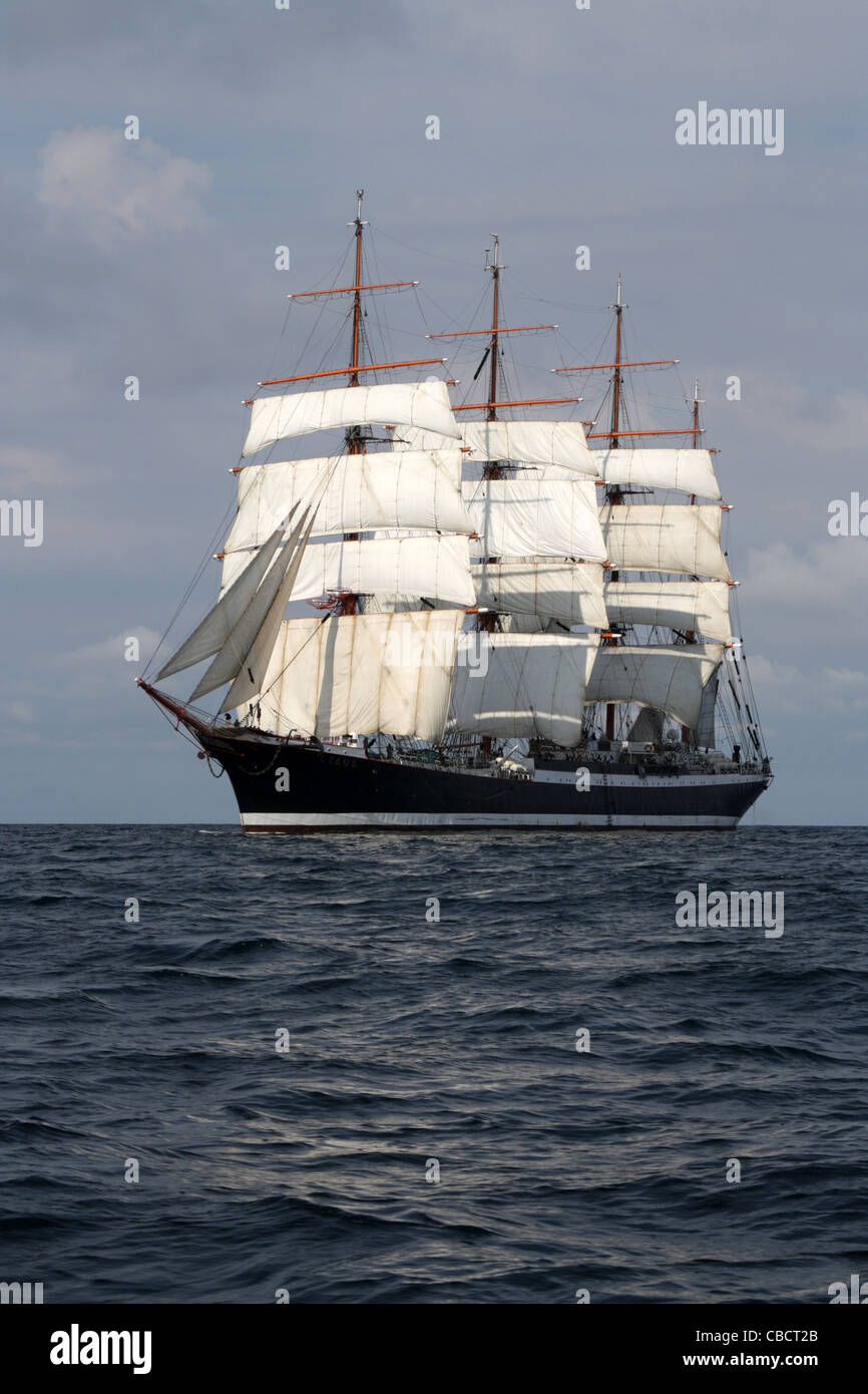 Sailing vessel - Barque Sedov Stock Photo - Alamy