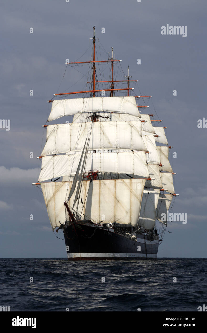 Sailing vessel - Barque Sedov Stock Photo - Alamy