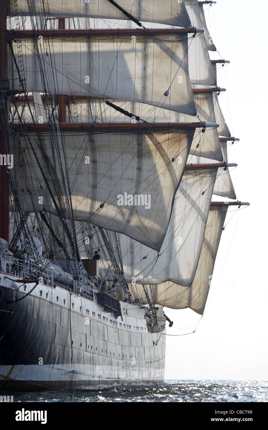 Sailing vessel - Barque Sedov Stock Photo - Alamy
