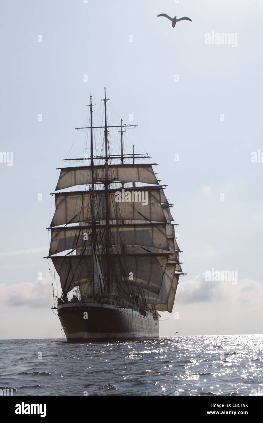 Sailing vessel - Barque Sedov Stock Photo - Alamy