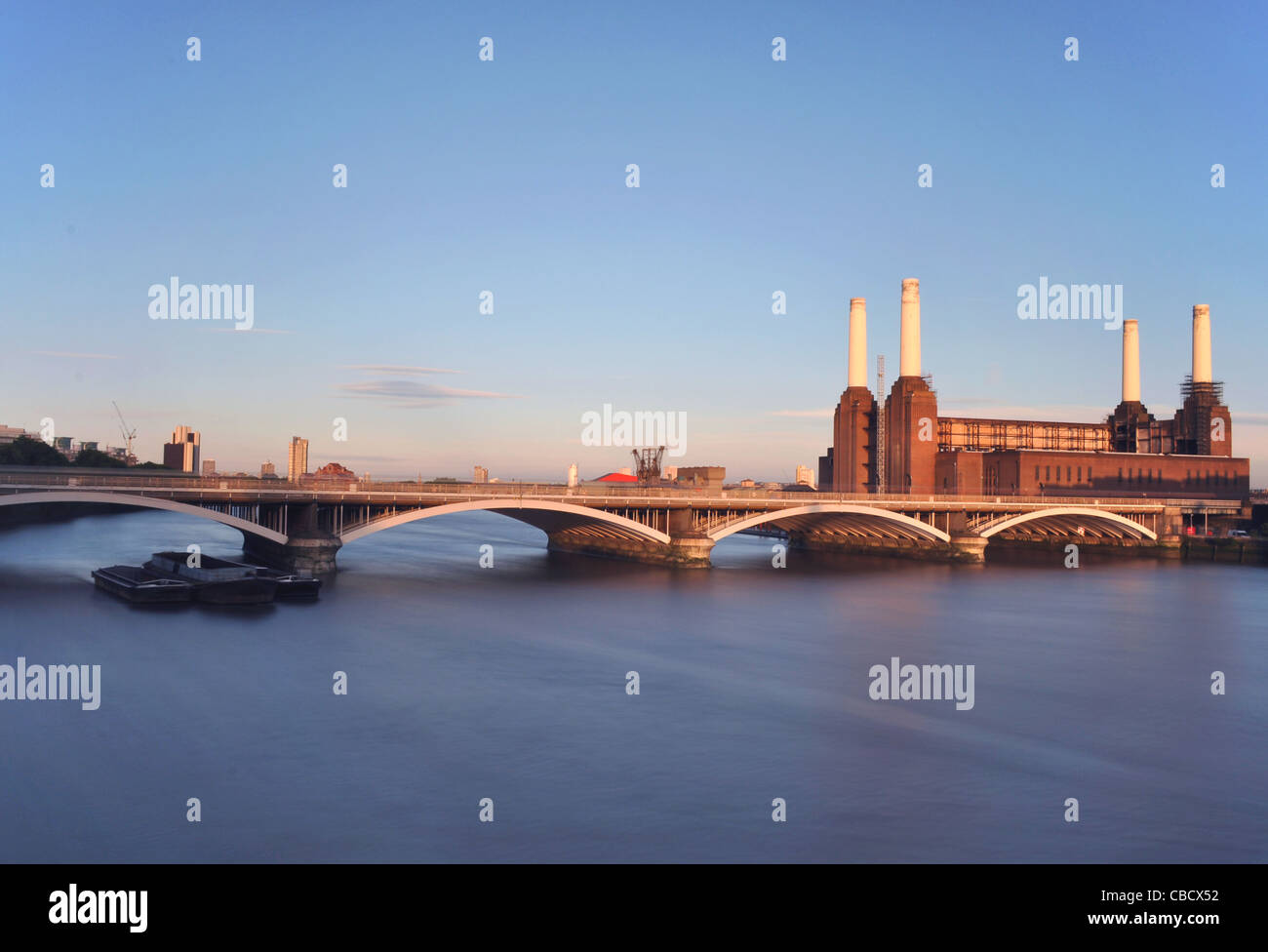 London's iconic landmark and Europe's largest brick building Stock ...