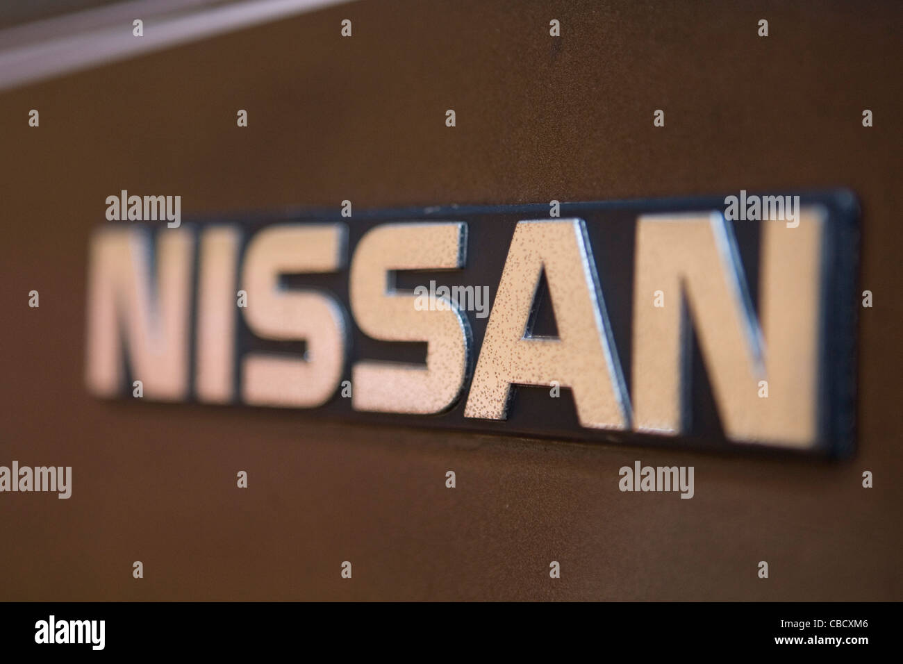 A nissan logo hi-res stock photography and images - Alamy