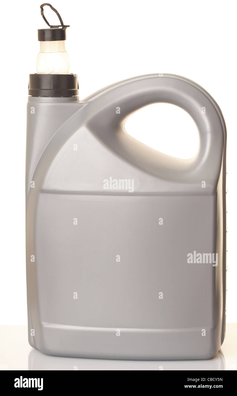 Can with car engine oil isolated on white Stock Photo - Alamy