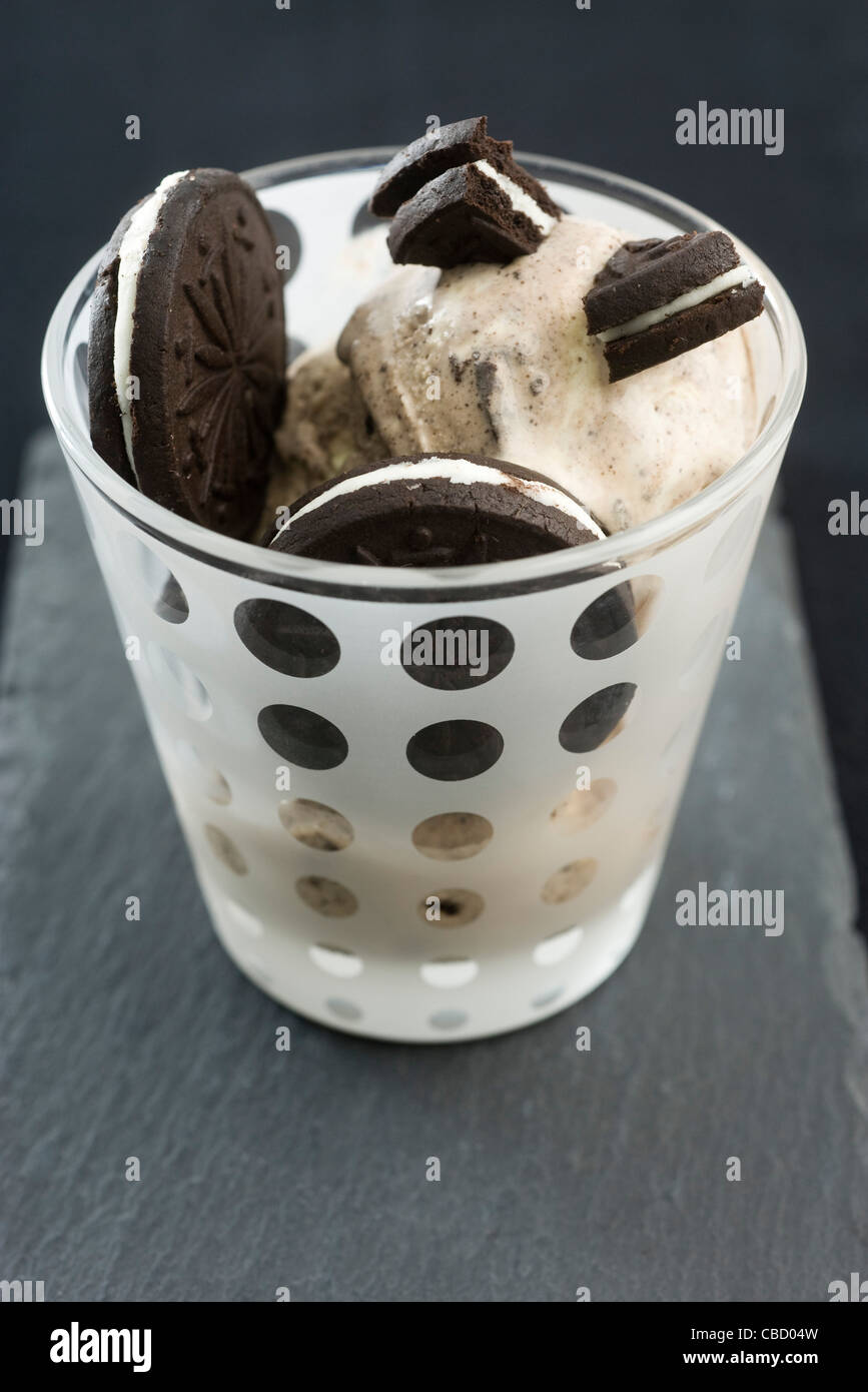 Oreo ice cream Stock Photo - Alamy
