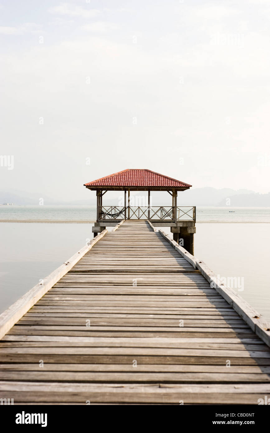 Pier and boardwalks hi-res stock photography and images - Alamy