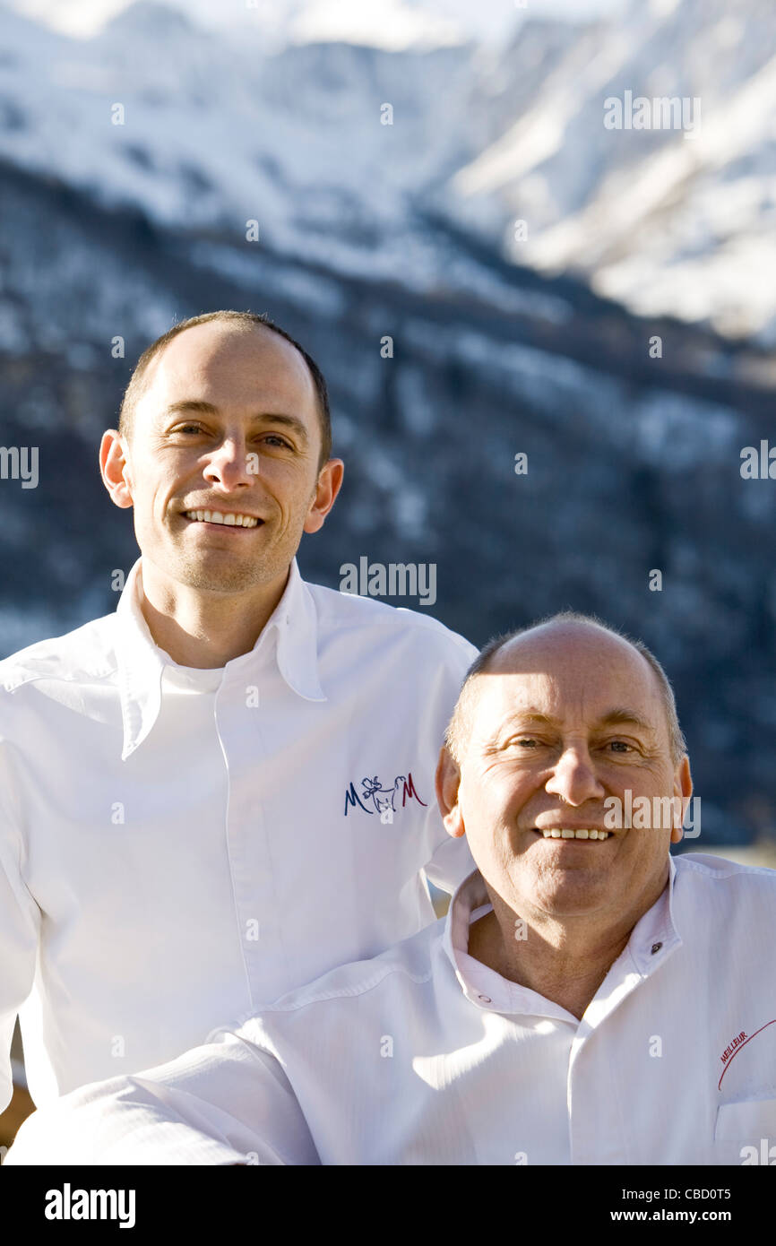 Father and son chefs, portrait Stock Photo - Alamy