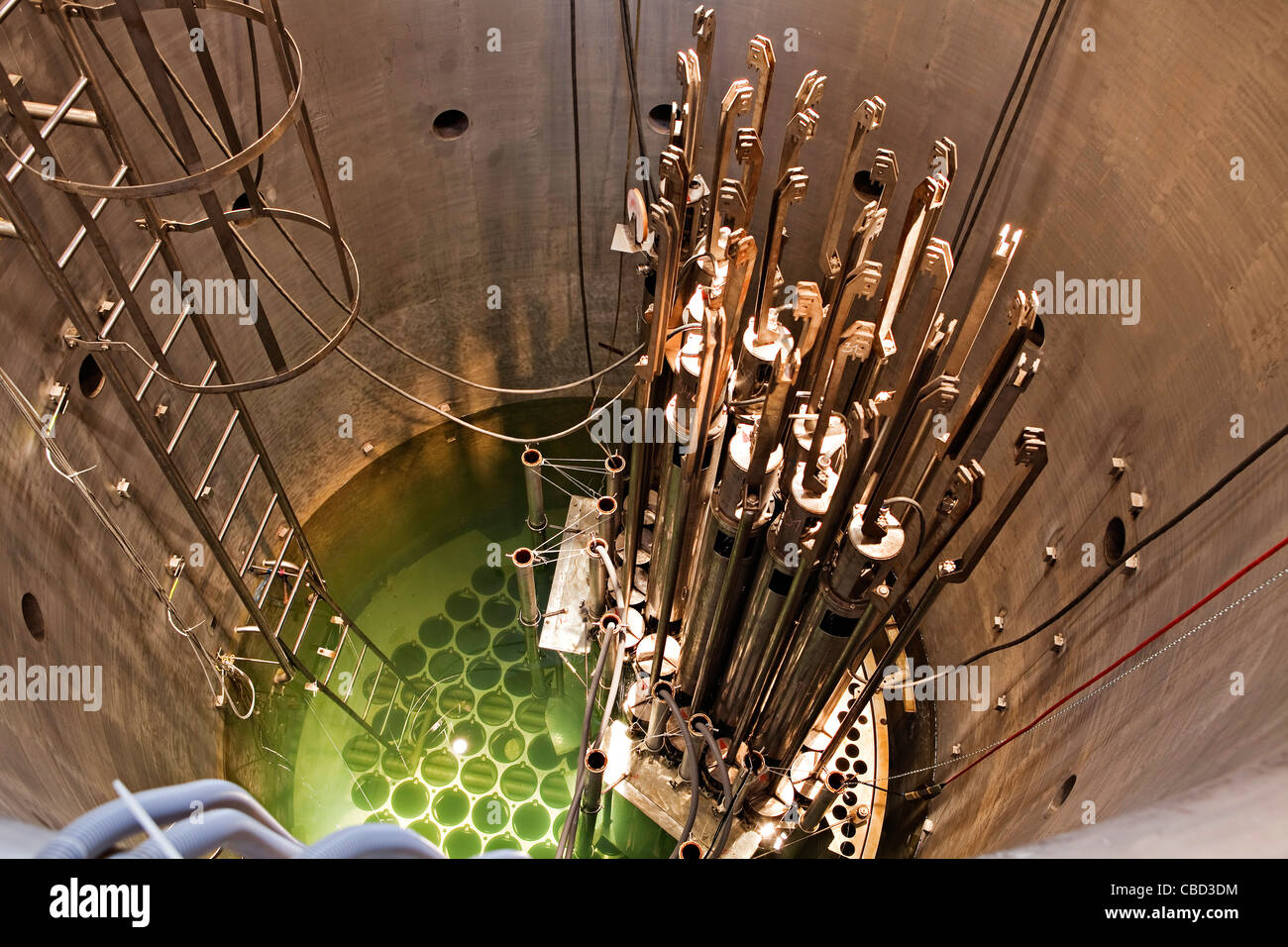 Container of reactor LR-0 with an active zone type VVER1000, nuclear ...