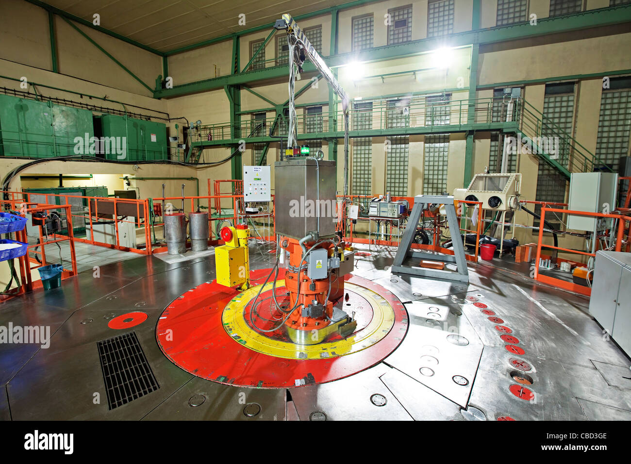 Lid, loading device, nuclear reactor LVR-15 in The Nuclear Research ...