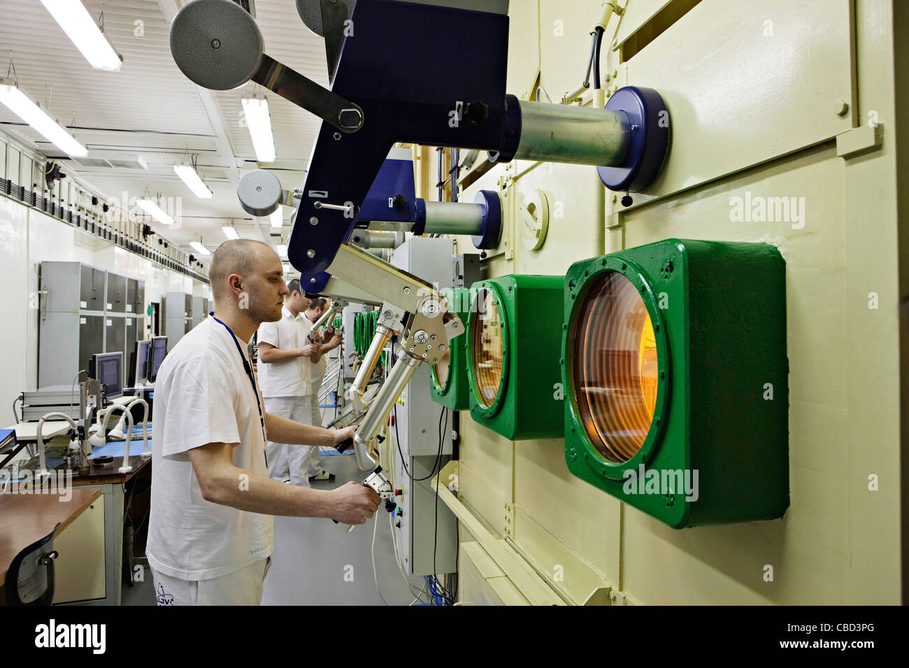 Nuclear laboratory hi-res stock photography and images - Alamy