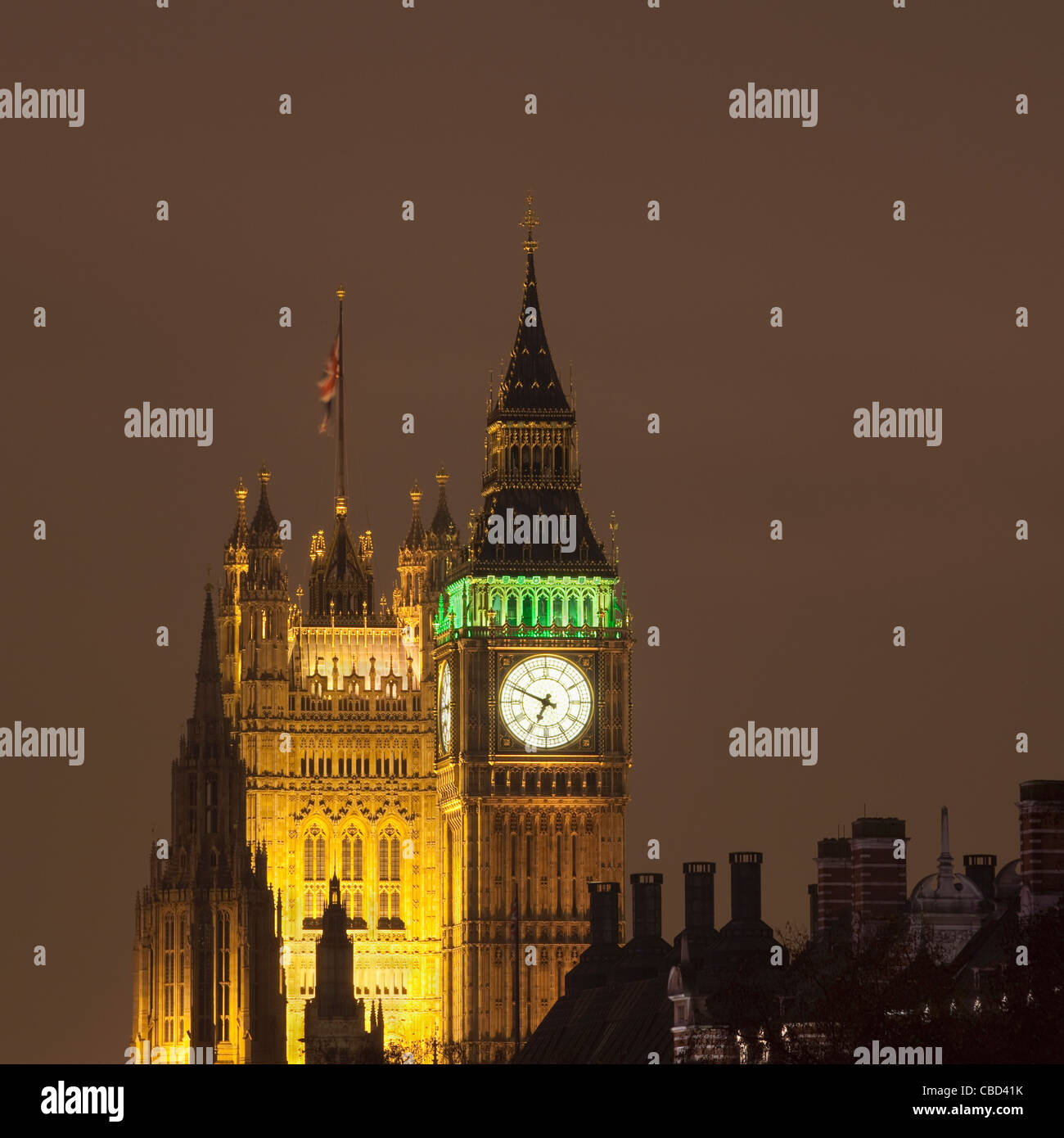 Big Ben and Parliament lit up at night Stock Photo - Alamy