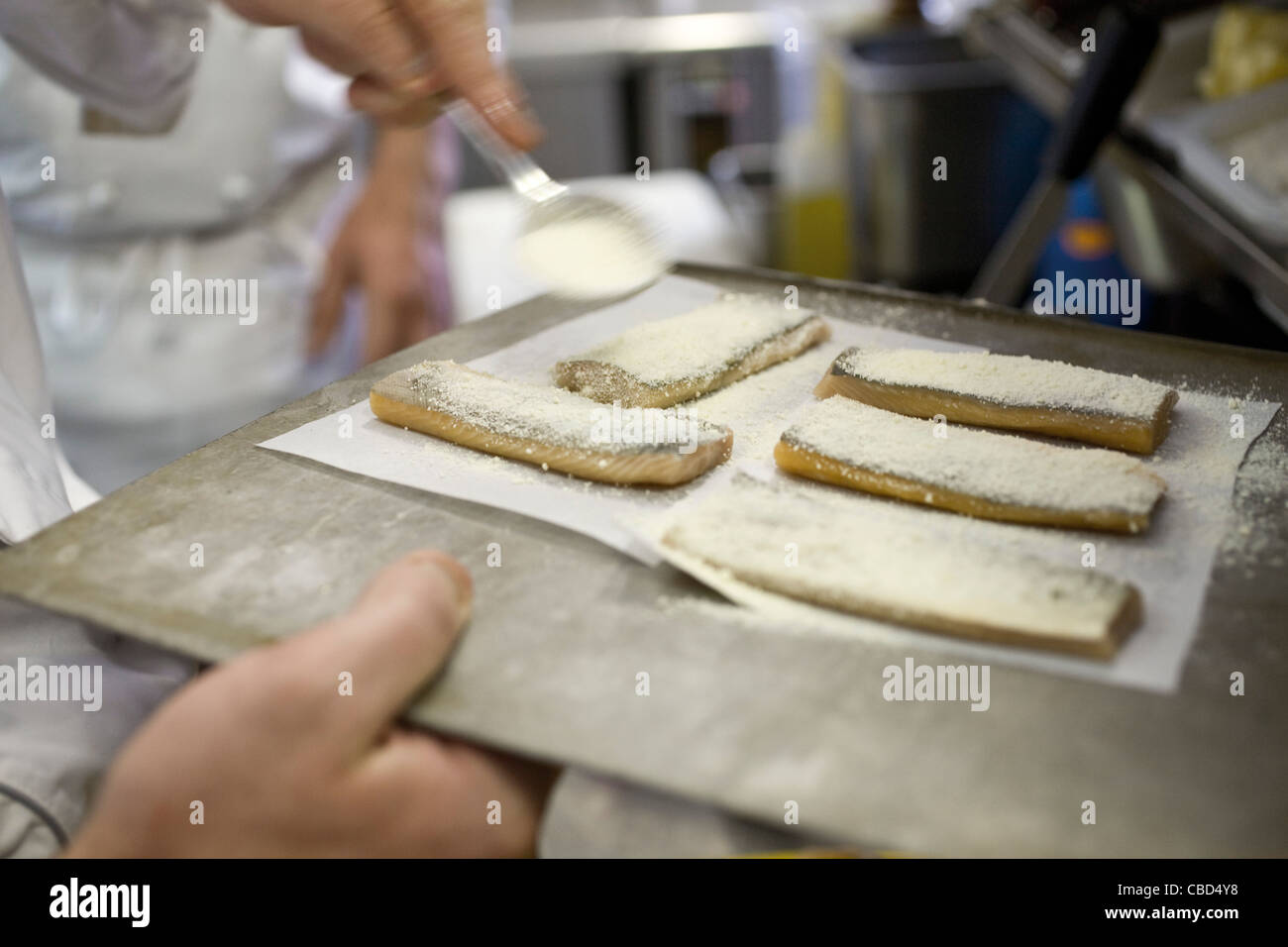 Chef preparing fish Stock Photo - Alamy