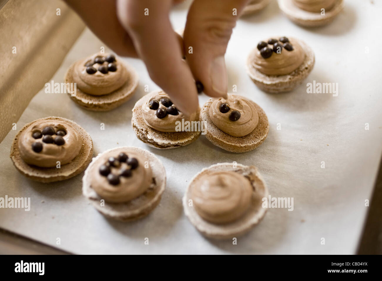 Images of macaroons hi-res stock photography and images - Alamy