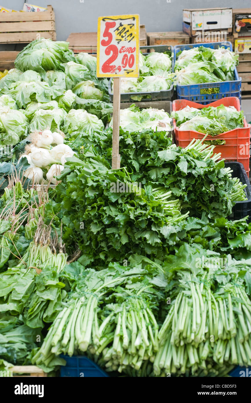 Fresh produce in outdoor market Stock Photo - Alamy